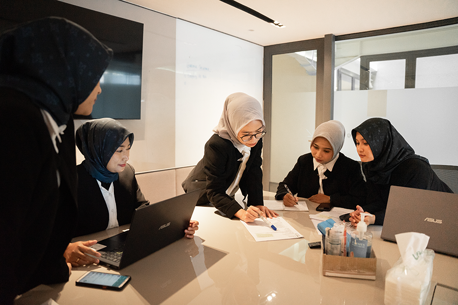 Global Insurance Broker